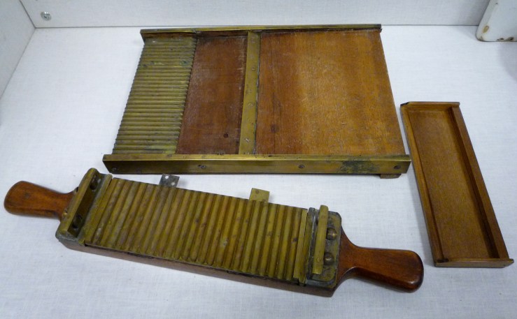 Early pharmaceutical tools – Melnick Medical Museum